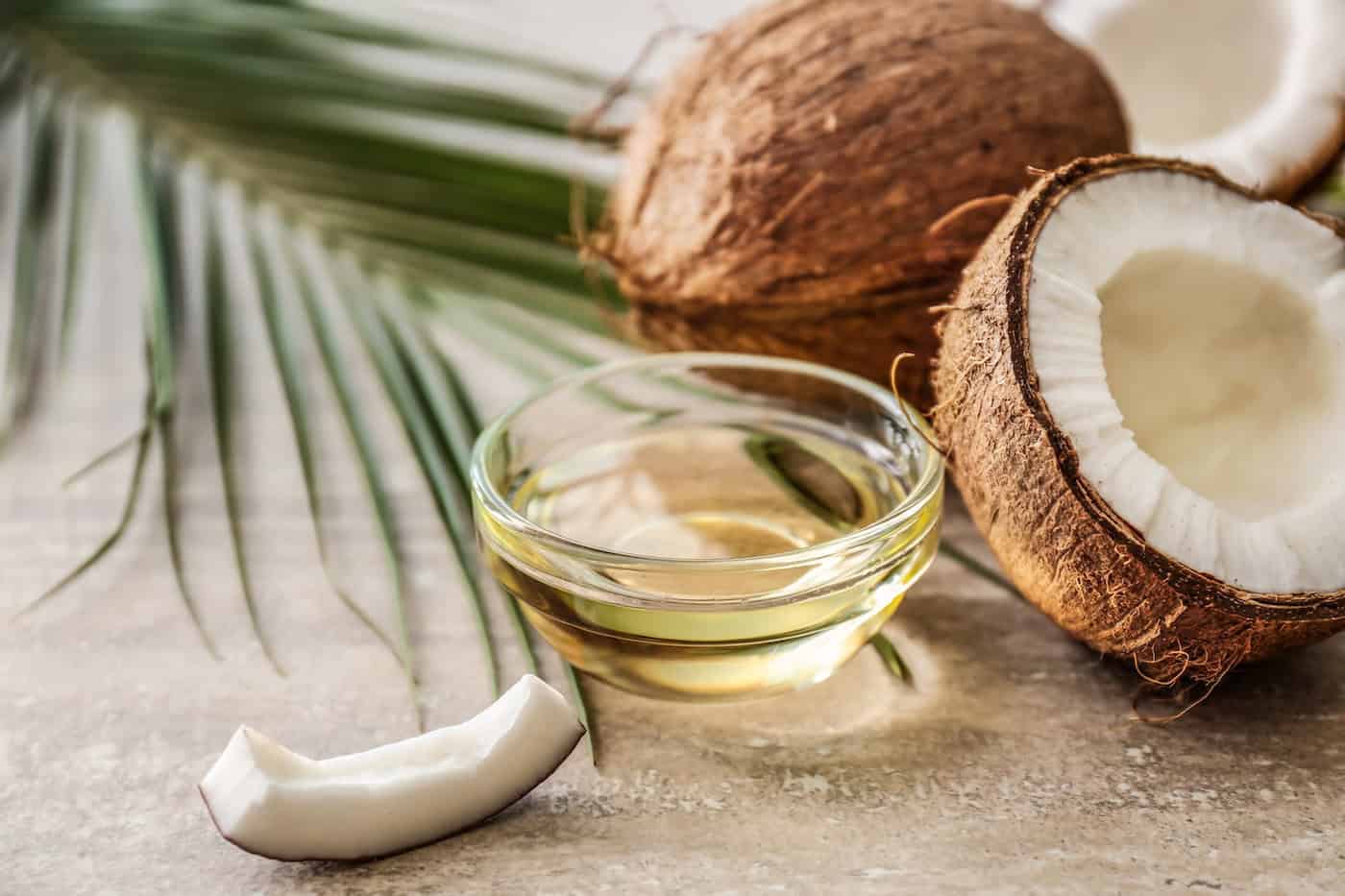 Huile de coco : 6 bienfaits et 3 dangers | bioaddict.fr
